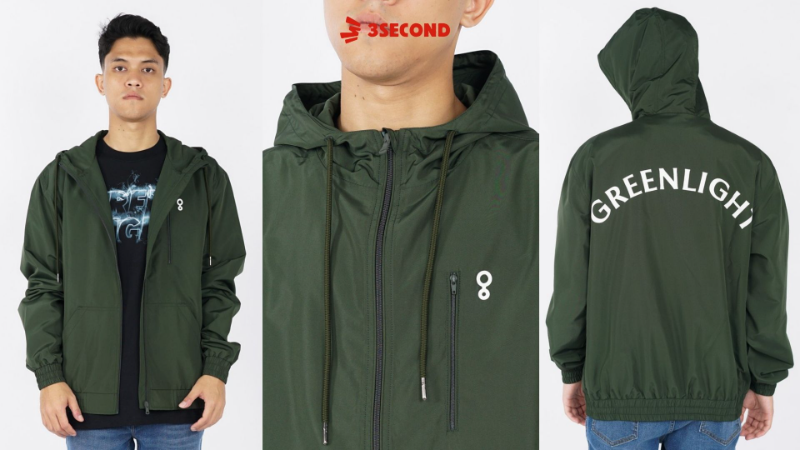 6 Rekomendasi Jaket Windbreaker Pria yang Ringan untuk Outdoor - 3Second